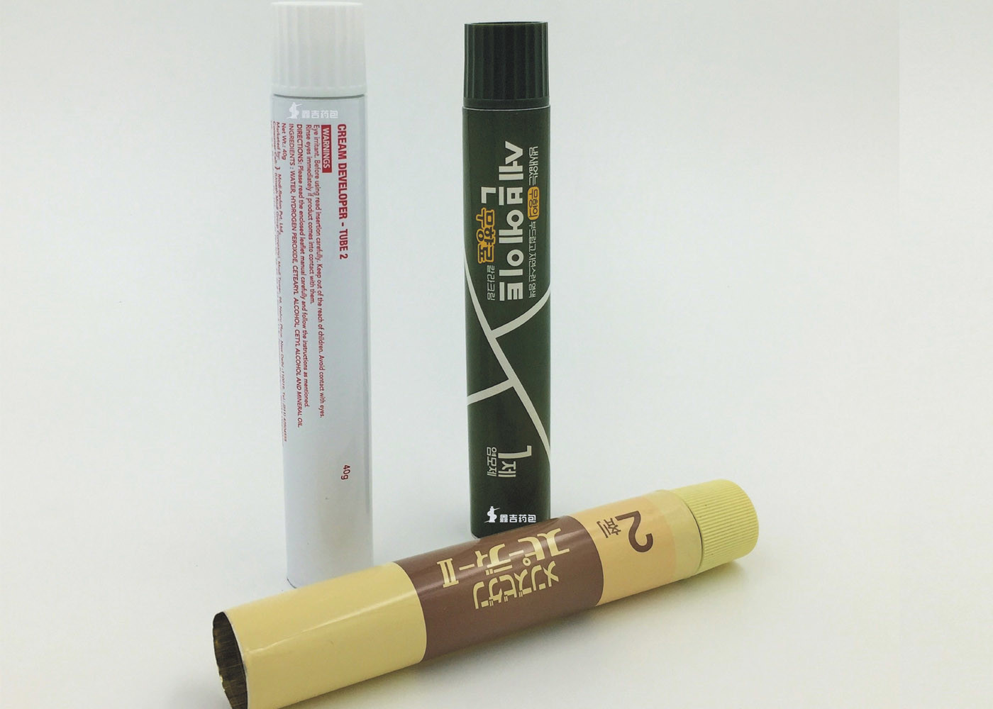 Round Hair Dye Squeeze Packaging , Dia 30 / 35 / 40mm Aluminum Cosmetic ...