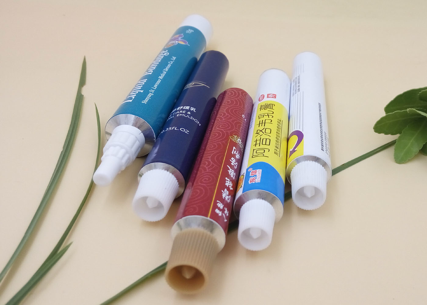 Dermatologic Ointment Packaging 25g 99.7% Volume Pure Aluminum Material